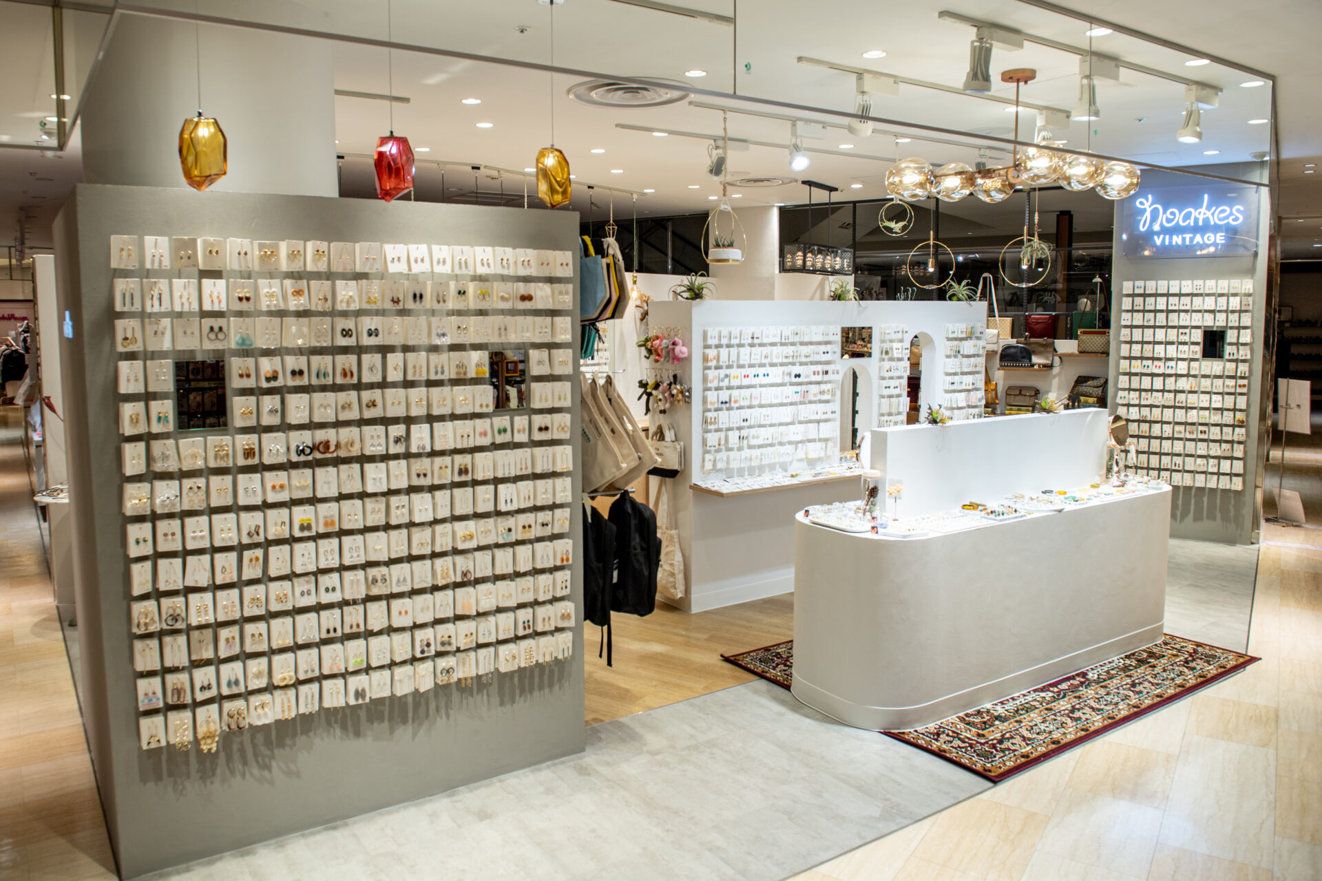 株式会社Days｜バッグ・アクセサリー・雑貨・アパレル